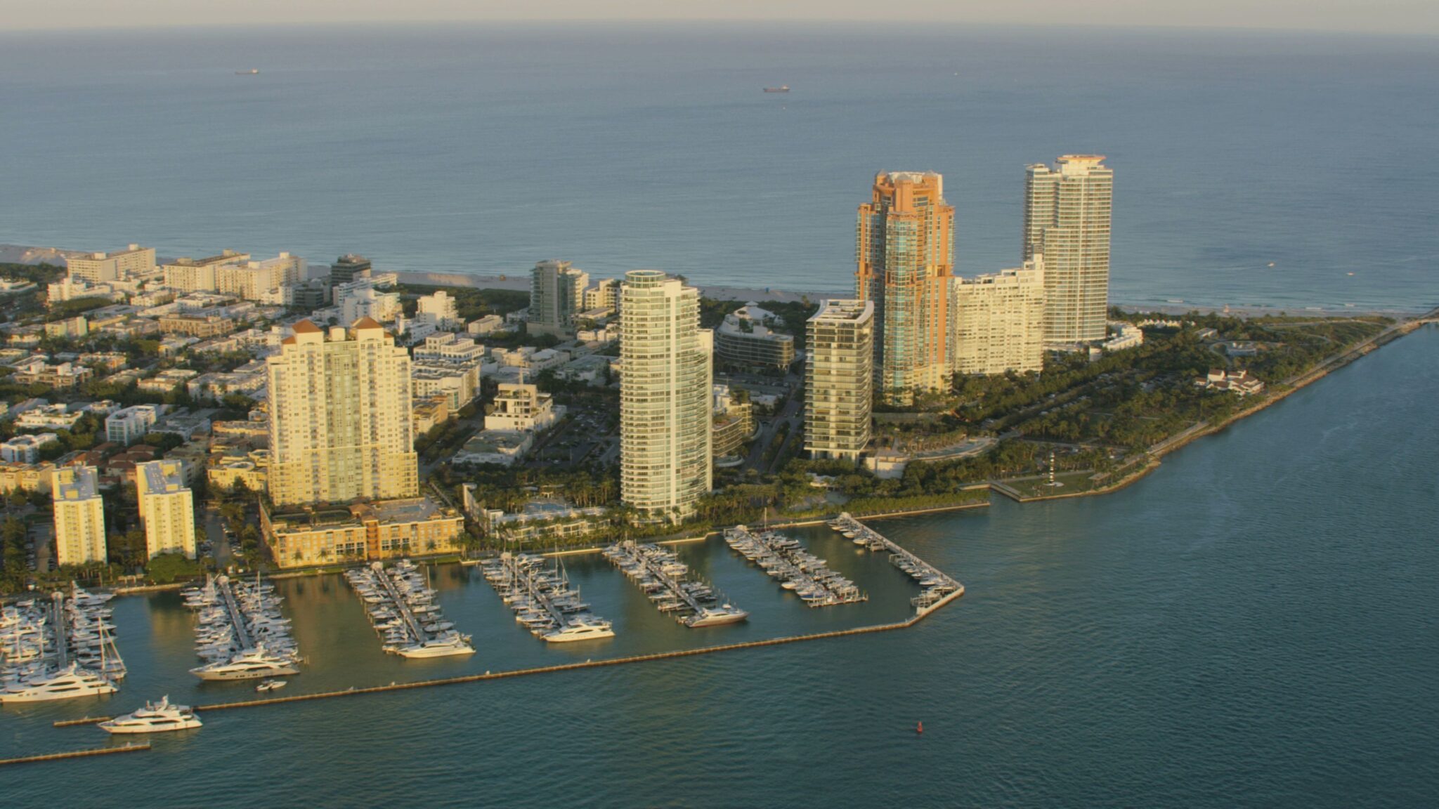 South Pointe Marina - Miami Beach - YachtService
