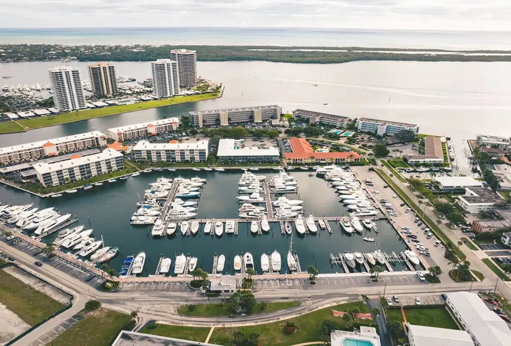 Safe Harbor Rybovich - West Palm Beach - YachtService